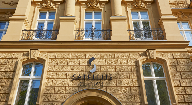 Satellite Office secures listed Berlin building with eCLIQ access ...