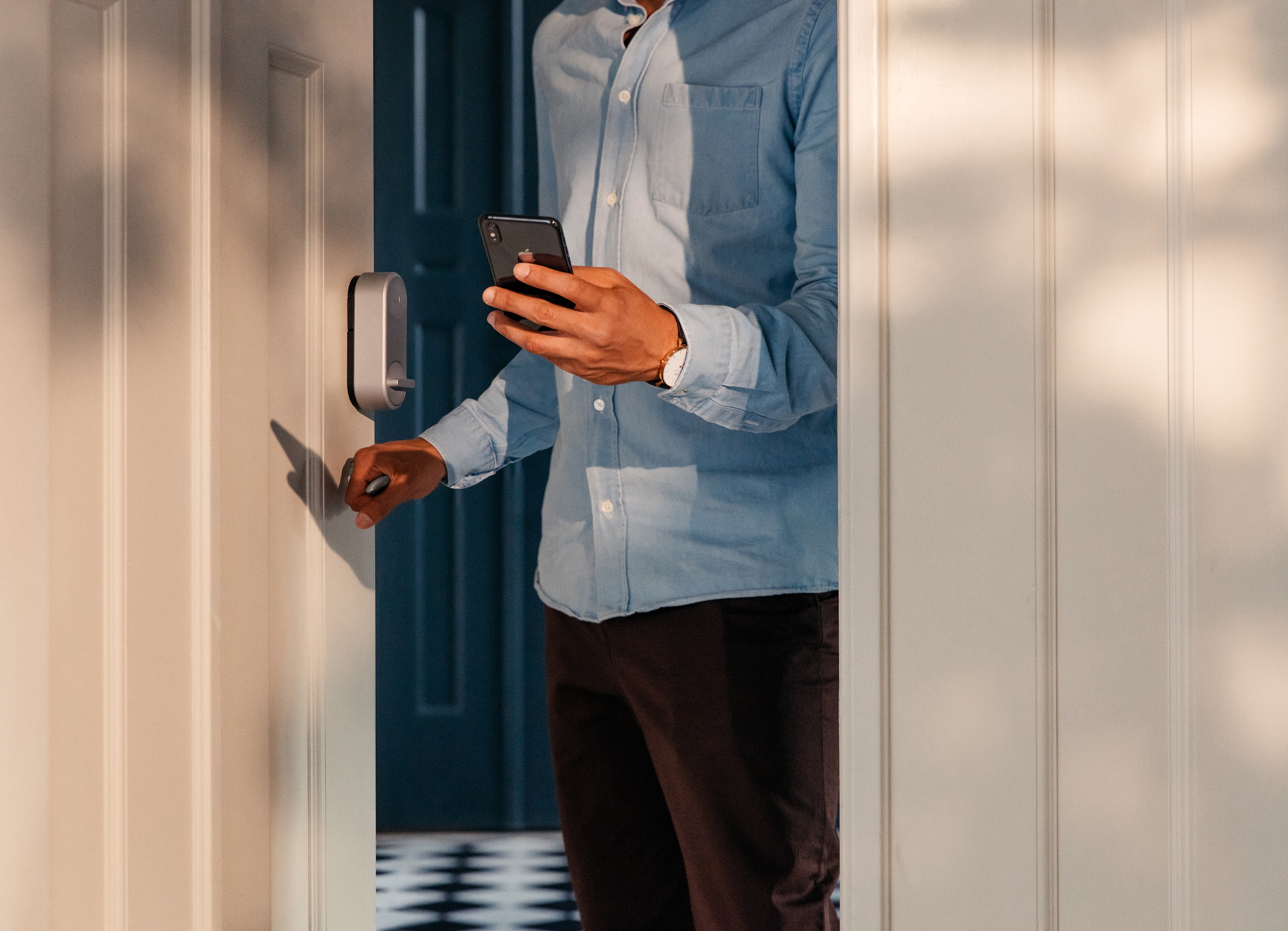 Linus® Smart Lock | ASSA ABLOY