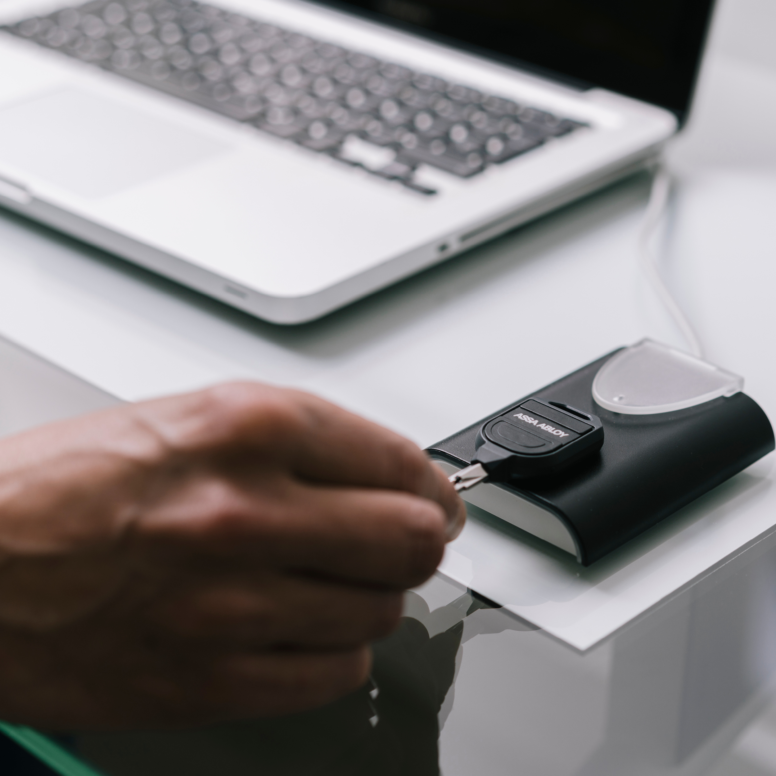 Electronic Key Locking Solutions | ASSA ABLOY